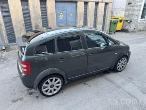 Zaļš Audi A2 2001 Rīga, ar dzinēja tilpumu 1.40 L un nobraukumu 377 tūkst. km par 2550 €, foto 5 vietnē AUTOMOTO.COM.LV