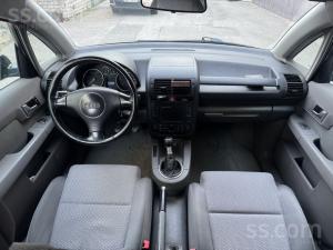 Zaļš Audi A2 2001 Rīga, ar dzinēja tilpumu 1.40 L un nobraukumu 377 tūkst. km par 2550 €, foto 8 vietnē AUTOMOTO.COM.LV