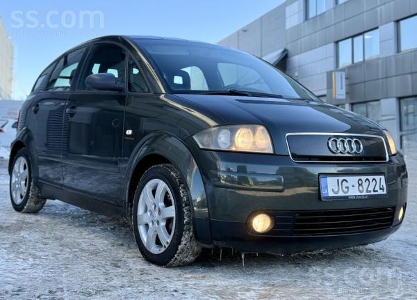 Green Audi A2 2003 in Riga, with an engine capacity of 1.60 L and mileage of 305 thousand km for 2250 €, photo 2 on AUTOMOTO.COM.LV