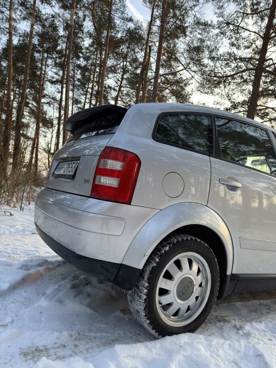 Pelēks Audi A2 2000 Rīga, ar dzinēja tilpumu 1.40 L un nobraukumu 191 tūkst. km par 2450 €, foto 3 vietnē AUTOMOTO.COM.LV