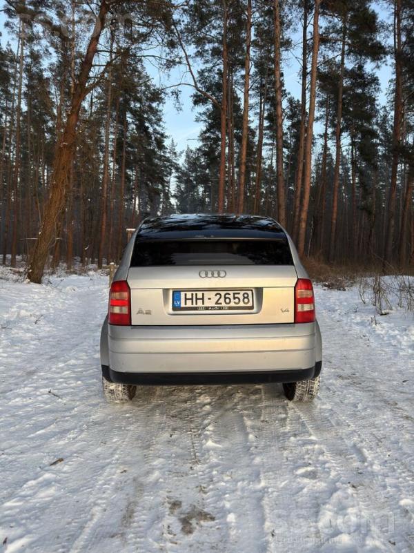 Pelēks Audi A2 2000 Rīga, ar dzinēja tilpumu 1.40 L un nobraukumu 191 tūkst. km par 2450 €, foto 7 vietnē AUTOMOTO.COM.LV