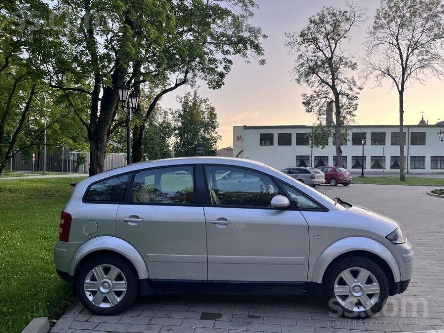 Pelēks Audi A2 2000 Gulbene, ar dzinēja tilpumu 1.40 L un nobraukumu 327 tūkst. km par 1400 €, foto 5 vietnē AUTOMOTO.COM.LV