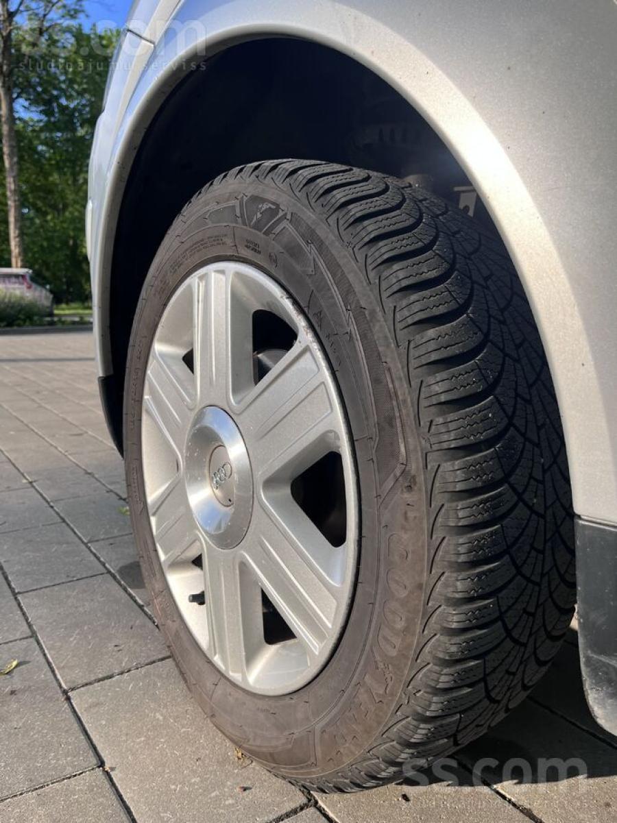 Pelēks Audi A2 2000 Gulbene, ar dzinēja tilpumu 1.40 L un nobraukumu 327 tūkst. km par 1400 €, foto 6 vietnē AUTOMOTO.COM.LV
