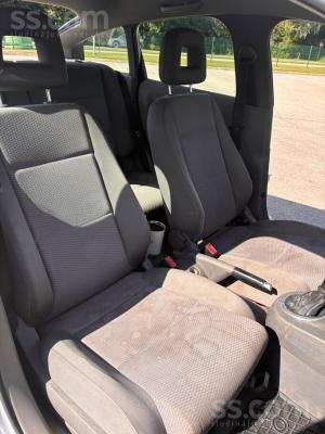 Grey Audi A2 2000 in Riga, with an engine capacity of 1.40 L and mileage of 0 thousand km for 1650 €, photo 8 on AUTOMOTO.COM.LV