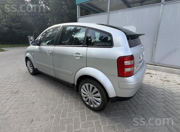 Grey Audi A2 2000 in Riga, with an engine capacity of 1.40 L and mileage of 251 thousand km for 2200 €, photo 4 on AUTOMOTO.COM.LV