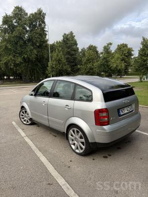 Pelēks Audi A2 2001 Liepāja, ar dzinēja tilpumu 1.40 L un nobraukumu 258 tūkst. km par 2500 €, foto 5 vietnē AUTOMOTO.COM.LV