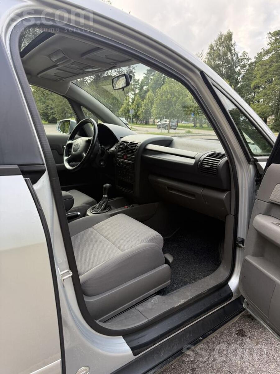 Pelēks Audi A2 2001 Liepāja, ar dzinēja tilpumu 1.40 L un nobraukumu 258 tūkst. km par 2500 €, foto 11 vietnē AUTOMOTO.COM.LV