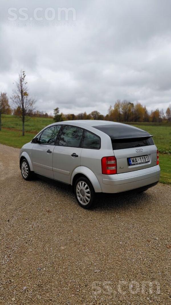 Pelēks Audi A2 2001 Cēsis, ar dzinēja tilpumu 1.40 L un nobraukumu 300 tūkst. km par 2500 €, foto 4 vietnē AUTOMOTO.COM.LV