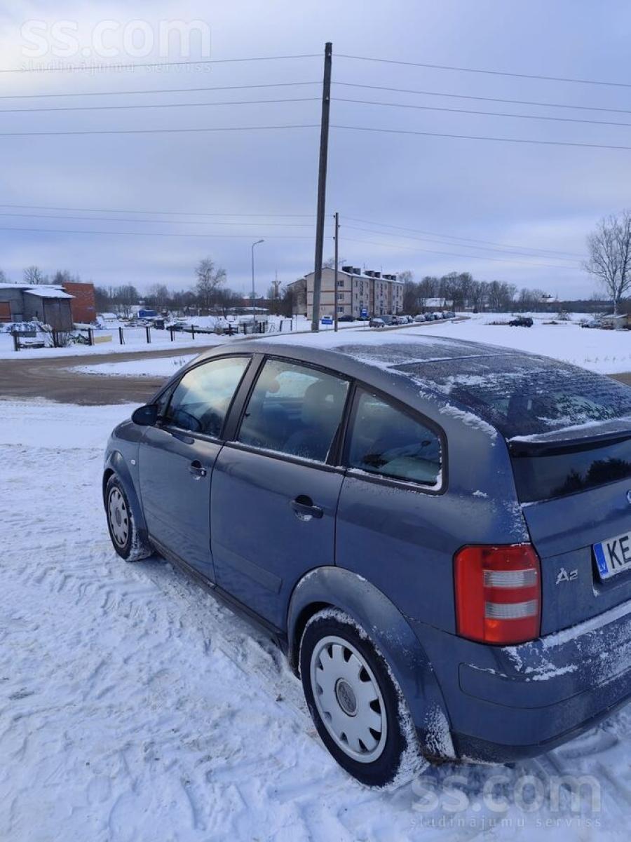 Grey Audi A2 2002 in Cesis, with an engine capacity of 1.40 L and mileage of 259 thousand km for 2300 €, photo 4 on AUTOMOTO.COM.LV