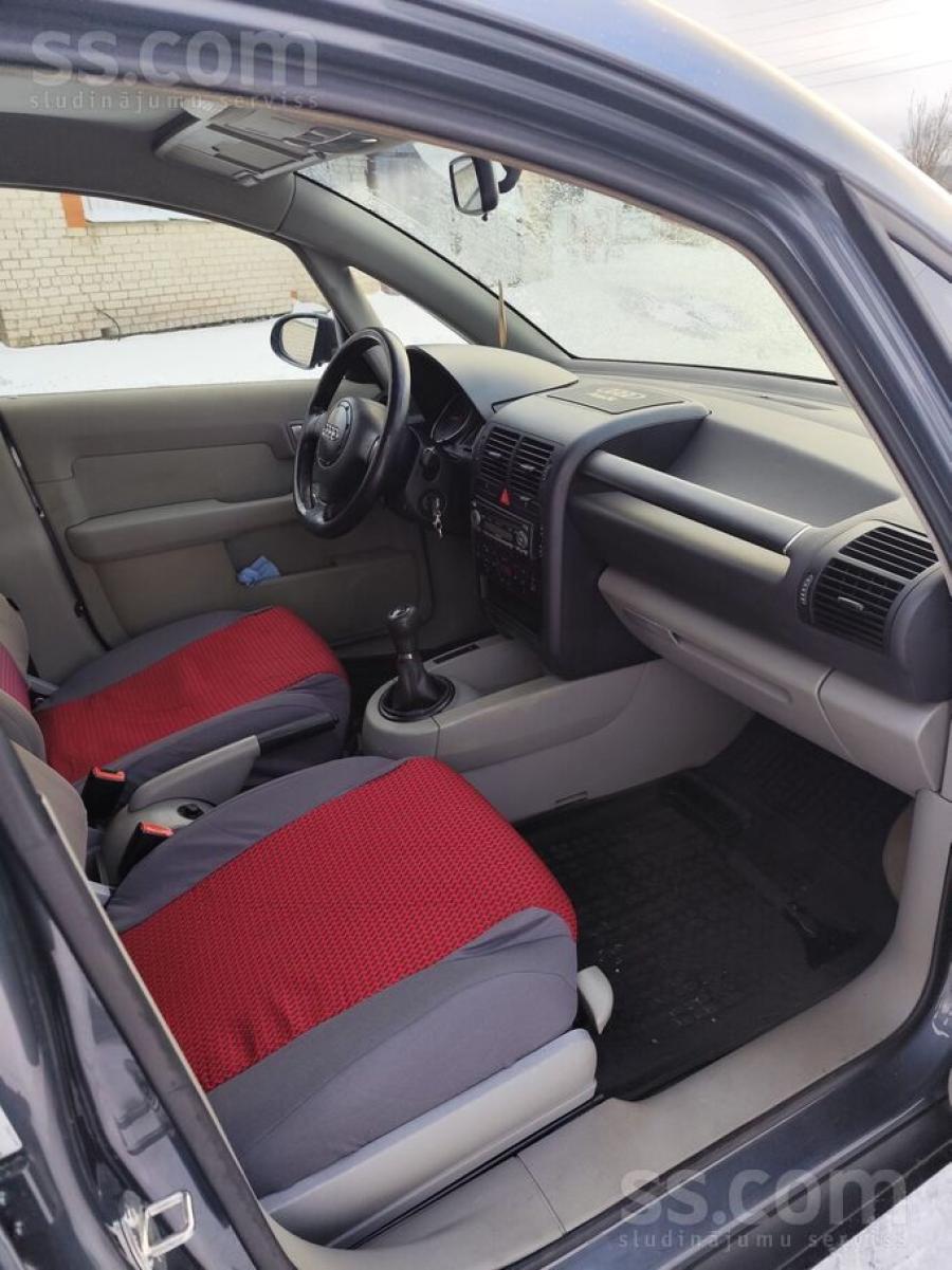 Grey Audi A2 2002 in Cesis, with an engine capacity of 1.40 L and mileage of 259 thousand km for 2300 €, photo 5 on AUTOMOTO.COM.LV