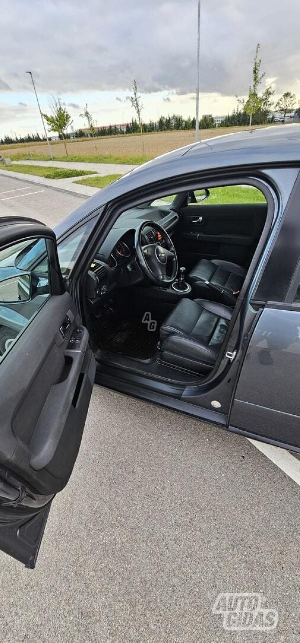 Pelēks Audi A2 2002 Marijampole, ar dzinēja tilpumu 1.40 L un nobraukumu 303 tūkst. km par 2800 €, foto 10 vietnē AUTOMOTO.COM.LV