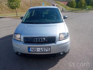 Pelēks Audi A2 2002 Daugavpils, ar dzinēja tilpumu 1.40 L un nobraukumu 320 tūkst. km par 1800 €, foto  vietnē AUTOMOTO.COM.LV