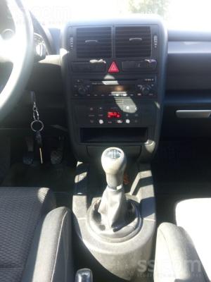 Pelēks Audi A2 2002 Daugavpils, ar dzinēja tilpumu 1.40 L un nobraukumu 320 tūkst. km par 1800 €, foto 12 vietnē AUTOMOTO.COM.LV