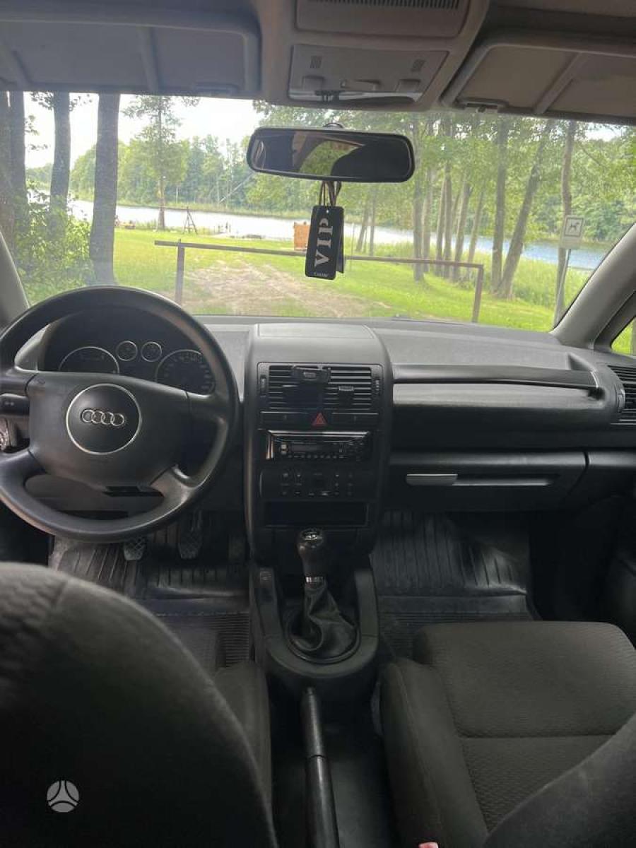 Pelēks Audi A2 2002 Utena, ar dzinēja tilpumu 0.00 L un nobraukumu 331 tūkst. km par 1900 €, foto 5 vietnē AUTOMOTO.COM.LV