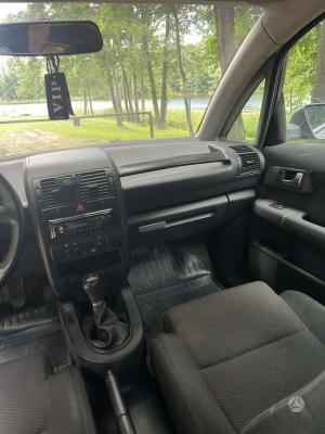 Pelēks Audi A2 2002 Utena, ar dzinēja tilpumu 0.00 L un nobraukumu 331 tūkst. km par 1900 €, foto 6 vietnē AUTOMOTO.COM.LV