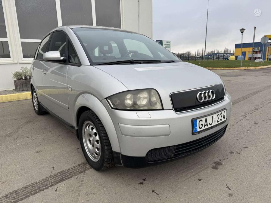 Grey Audi A2 2003 in Kretinga, with an engine capacity of 1.19 L and mileage of 242 thousand km for 2495 €, photo 2 on AUTOMOTO.COM.LV