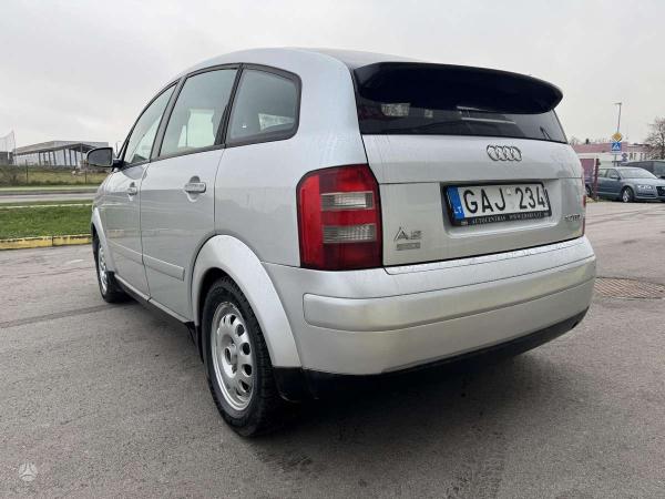 Grey Audi A2 2003 in Kretinga, with an engine capacity of 1.19 L and mileage of 242 thousand km for 2495 €, photo 7 on AUTOMOTO.COM.LV
