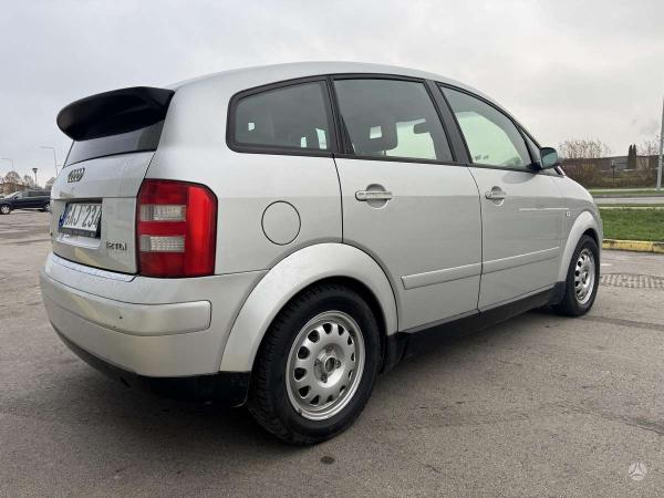 Grey Audi A2 2003 in Kretinga, with an engine capacity of 1.19 L and mileage of 242 thousand km for 2495 €, photo 10 on AUTOMOTO.COM.LV