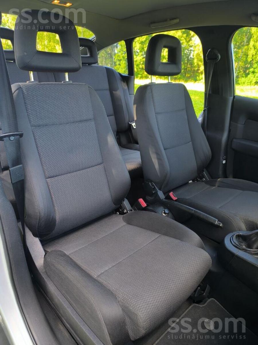 Pelēks Audi A2 2003 Ludza, ar dzinēja tilpumu 1.60 L un nobraukumu 224 tūkst. km par 2550 €, foto 15 vietnē AUTOMOTO.COM.LV