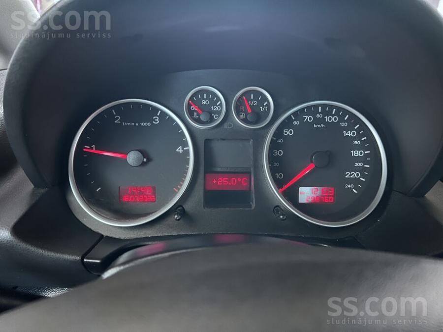 Серый Ауди А2 2003 в Даугавпилс, объемом двигателя 1.40 л и пробегом 299 тыс. км за 2249 €, фото 31 на AUTOMOTO.COM.LV