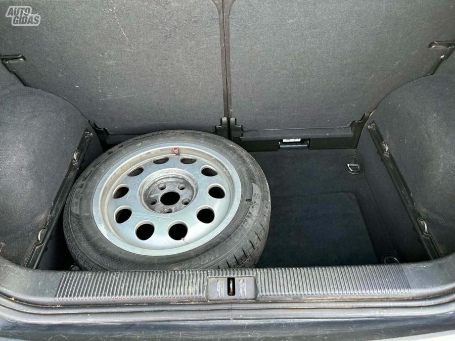 Grey Audi A2 2003 in Alytus, with an engine capacity of 1.40 L and mileage of 330 thousand km for 820 €, photo 17 on AUTOMOTO.COM.LV
