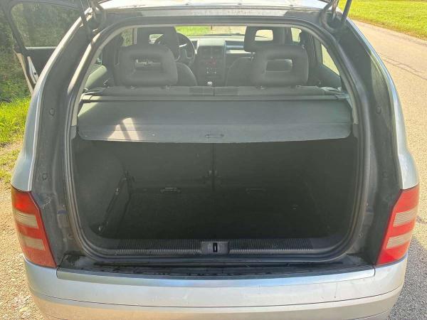 Pelēks Audi A2 2003 Jonava, ar dzinēja tilpumu 1.42 L un nobraukumu 328 tūkst. km par 1500 €, foto 6 vietnē AUTOMOTO.COM.LV