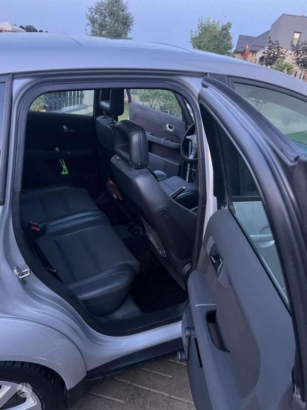 Grey Audi A2 2004 in Siauliai, with an engine capacity of 1.42 L and mileage of 325 thousand km for 2200 €, photo 9 on AUTOMOTO.COM.LV