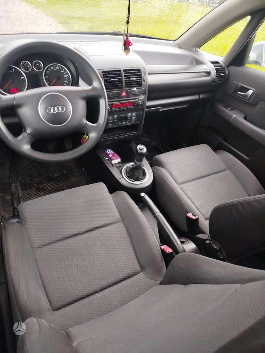 Grey Audi A2 2002 in Raseiniai, with an engine capacity of 1.42 L and mileage of 390 thousand km for 700 €, photo 7 on AUTOMOTO.COM.LV