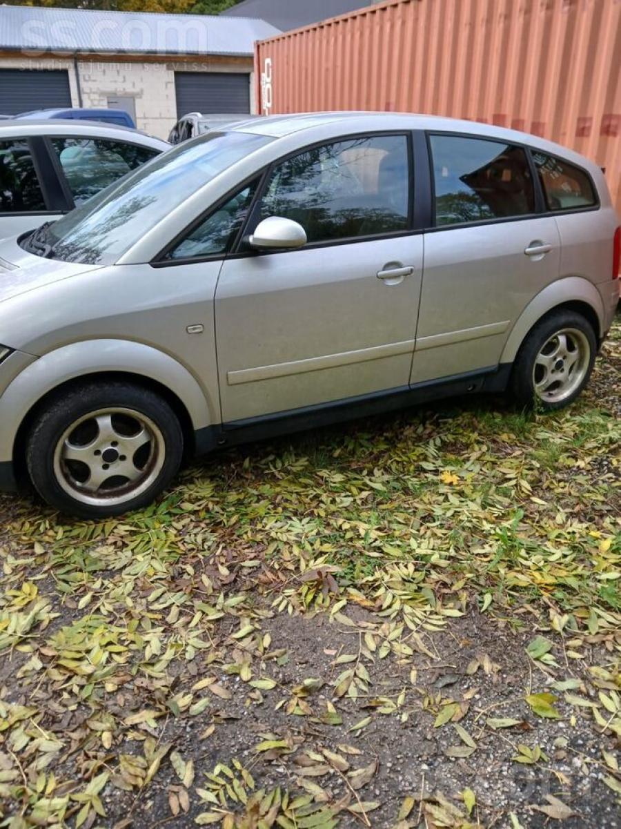 Audi A2 2001 in Riga, with an engine capacity of 1.20 L and mileage of 300 thousand km for 1000 €, photo 6 on AUTOMOTO.COM.LV