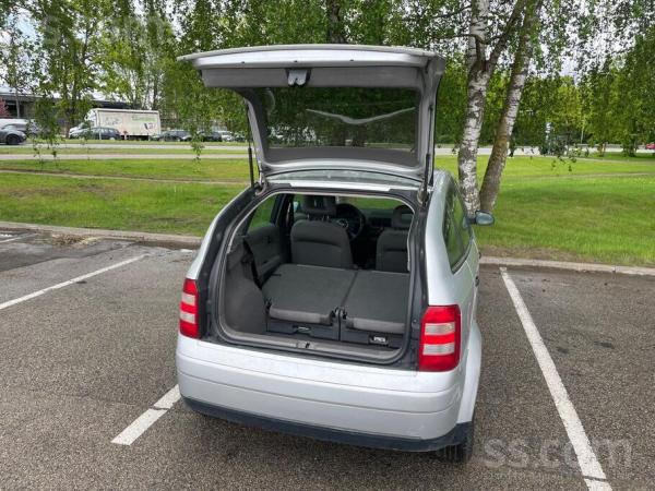 Audi A2 2001 in Riga, with an engine capacity of 1.40 L and mileage of 375 thousand km for 1490 €, photo 6 on AUTOMOTO.COM.LV
