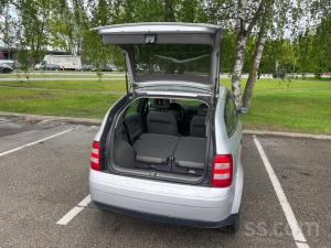 Audi A2 2001 in Riga, with an engine capacity of 1.40 L and mileage of 375 thousand km for 1490 €, photo 7 on AUTOMOTO.COM.LV