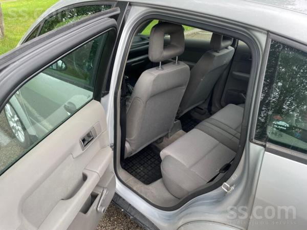 Audi A2 2001 in Riga, with an engine capacity of 1.40 L and mileage of 375 thousand km for 1490 €, photo 10 on AUTOMOTO.COM.LV