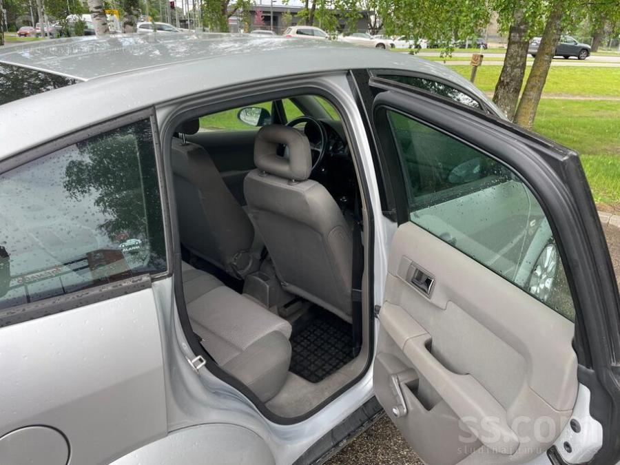 Audi A2 2001 in Riga, with an engine capacity of 1.40 L and mileage of 375 thousand km for 1490 €, photo 13 on AUTOMOTO.COM.LV