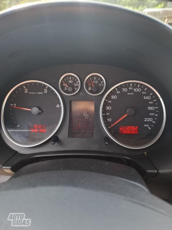 Audi A2 2001 Elektrėnai, ar dzinēja tilpumu 1.40 L un nobraukumu 350 tūkst. km par 1200 €, foto 10 vietnē AUTOMOTO.COM.LV