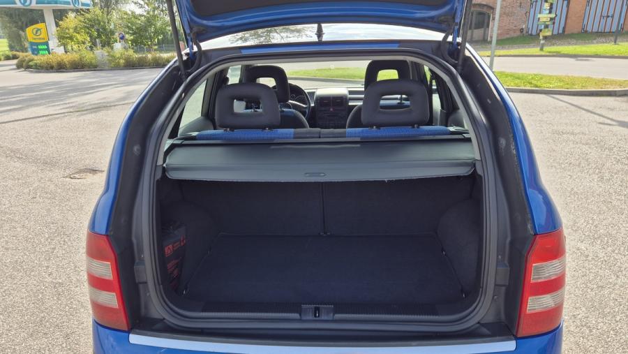 Audi A2 2004 in Tartu, with an engine capacity of 1.60 L and mileage of 264 thousand km for 4900 €, photo 6 on AUTOMOTO.COM.LV