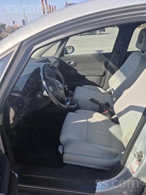 Ауди А2 2005 в Рига, объемом двигателя 1.40 л и пробегом 312 тыс. км за 2100 €, фото 7 на AUTOMOTO.COM.LV