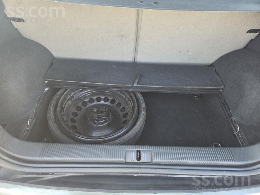 Ауди А2 2005 в Рига, объемом двигателя 1.40 л и пробегом 312 тыс. км за 2100 €, фото 11 на AUTOMOTO.COM.LV