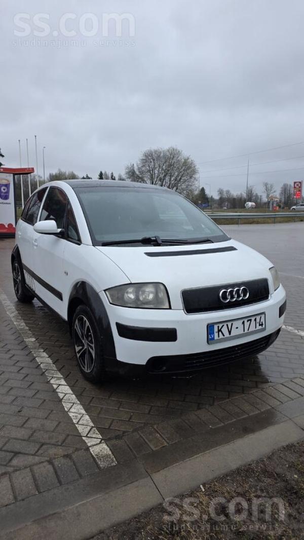 White Audi A2 2001 in Talsi, with an engine capacity of 1.40 L and mileage of 299 thousand km for 1750 €, photo 2 on AUTOMOTO.COM.LV