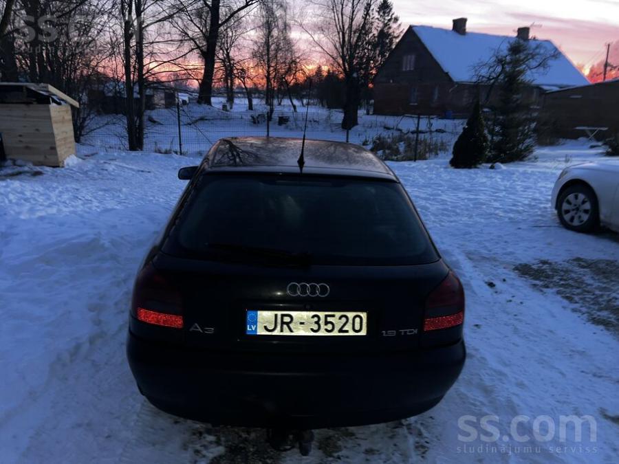 Melns Audi A3 1997 Bauska, ar dzinēja tilpumu 1.90 L un nobraukumu 444 tūkst. km par 1400 €, foto 4 vietnē AUTOMOTO.COM.LV