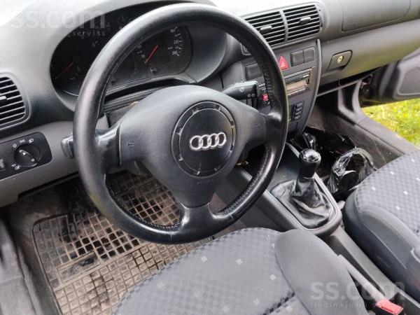 Melns Audi A3 1998 Daugavpils, ar dzinēja tilpumu 1.80 L un nobraukumu 250 tūkst. km par 850 €, foto 9 vietnē AUTOMOTO.COM.LV