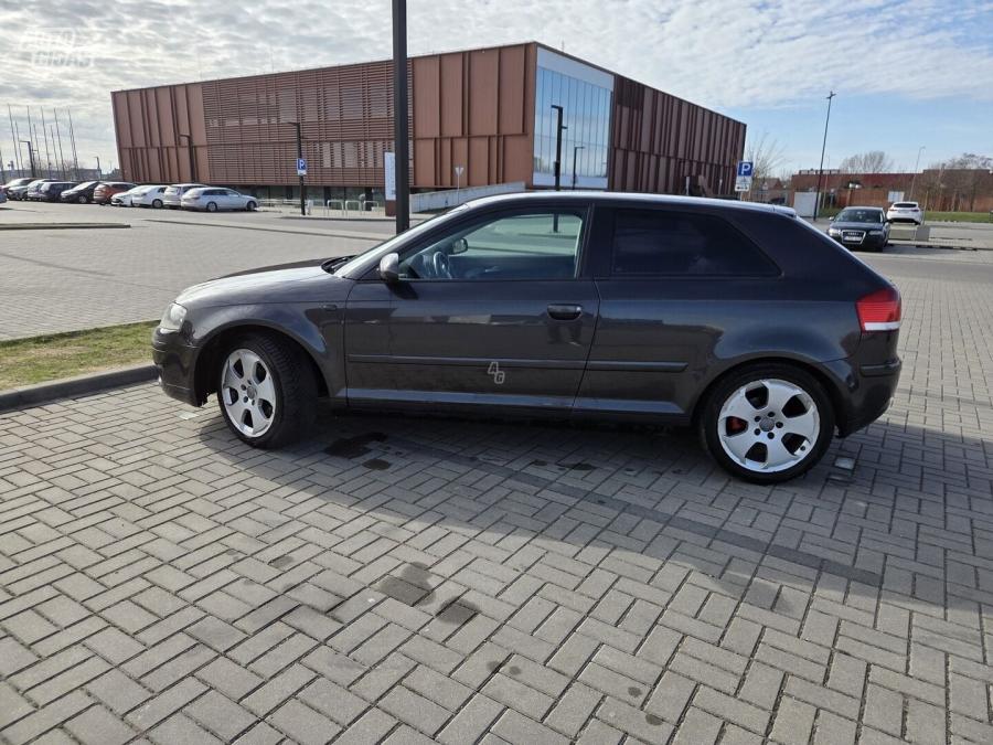 Black Audi A3 2004 in Klaipeda, with an engine capacity of 2.00 L and mileage of 342 thousand km for 1500 €, photo 12 on AUTOMOTO.COM.LV