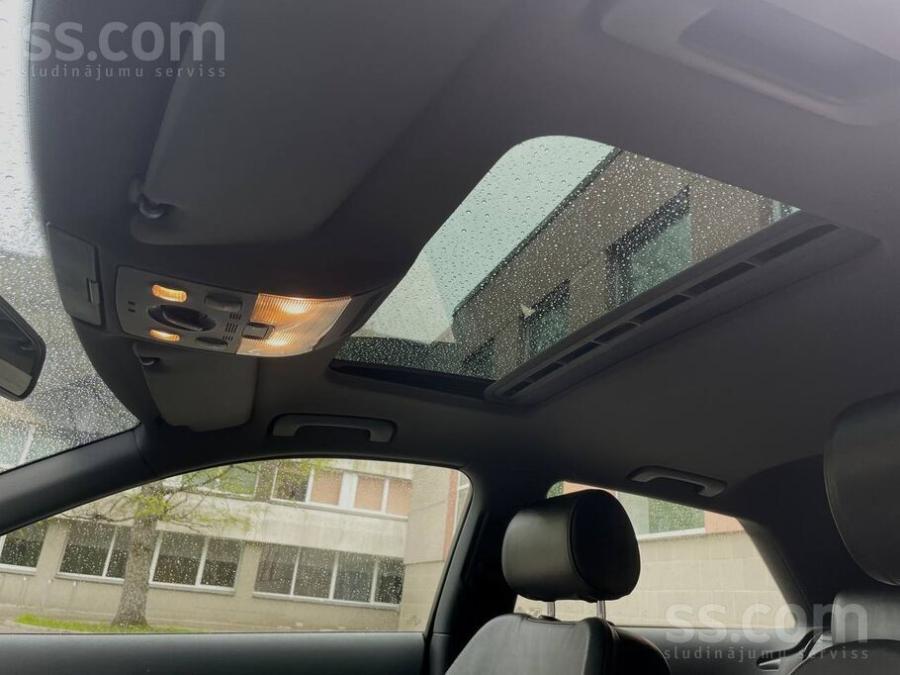Black Audi A3 2005 in Riga, with an engine capacity of 2.00 L and mileage of 385 thousand km for 1900 €, photo 8 on AUTOMOTO.COM.LV