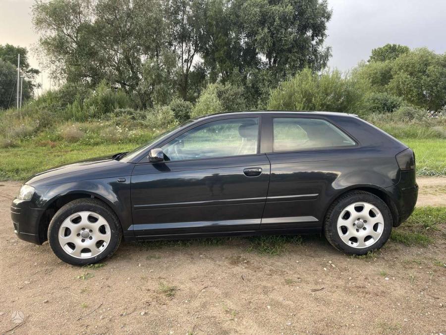Melns Audi A3 2005 Klaipėda, ar dzinēja tilpumu 1.60 L un nobraukumu 196 tūkst. km par 1400 €, foto 4 vietnē AUTOMOTO.COM.LV