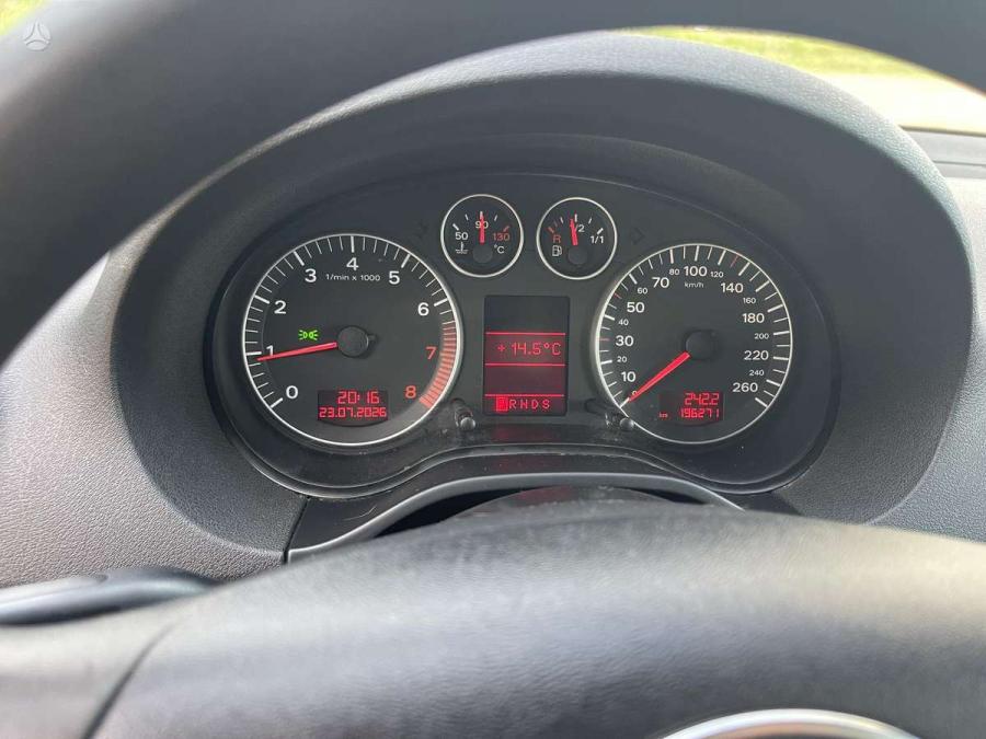Melns Audi A3 2005 Klaipėda, ar dzinēja tilpumu 1.60 L un nobraukumu 196 tūkst. km par 1400 €, foto 13 vietnē AUTOMOTO.COM.LV