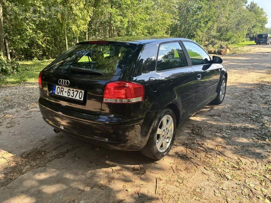 Black Audi A3 2005 in Ogre, with an engine capacity of 1.60 L and mileage of 195 thousand km for 3450 €, photo 4 on AUTOMOTO.COM.LV