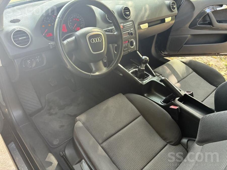 Black Audi A3 2005 in Ogre, with an engine capacity of 1.60 L and mileage of 195 thousand km for 3450 €, photo 7 on AUTOMOTO.COM.LV