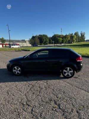 Melns Audi A3 2006 Alīta, ar dzinēja tilpumu 1.97 L un nobraukumu 500 tūkst. km par 1600 €, foto 3 vietnē AUTOMOTO.COM.LV