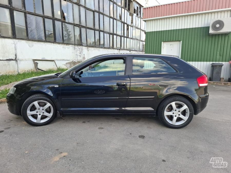 Melns Audi A3 2007 Ariogala, ar dzinēja tilpumu 2.00 L un nobraukumu 270 tūkst. km par 1750 €, foto 10 vietnē AUTOMOTO.COM.LV