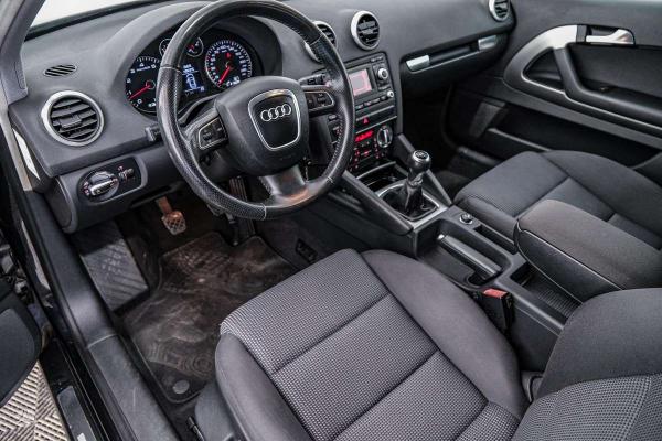 Black Audi A3 2010 in Kaunas, with an engine capacity of 1.40 L and mileage of 213 thousand km for 5890 €, photo 5 on AUTOMOTO.COM.LV