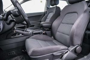 Black Audi A3 2010 in Kaunas, with an engine capacity of 1.40 L and mileage of 213 thousand km for 5890 €, photo 7 on AUTOMOTO.COM.LV